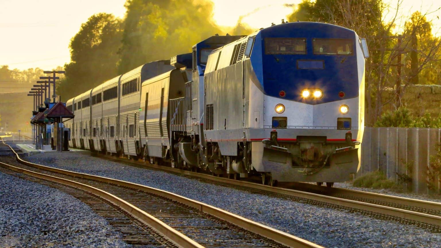 11 Snowy Train Rides That Prove Winter Might Just Be The Most Beautiful ...