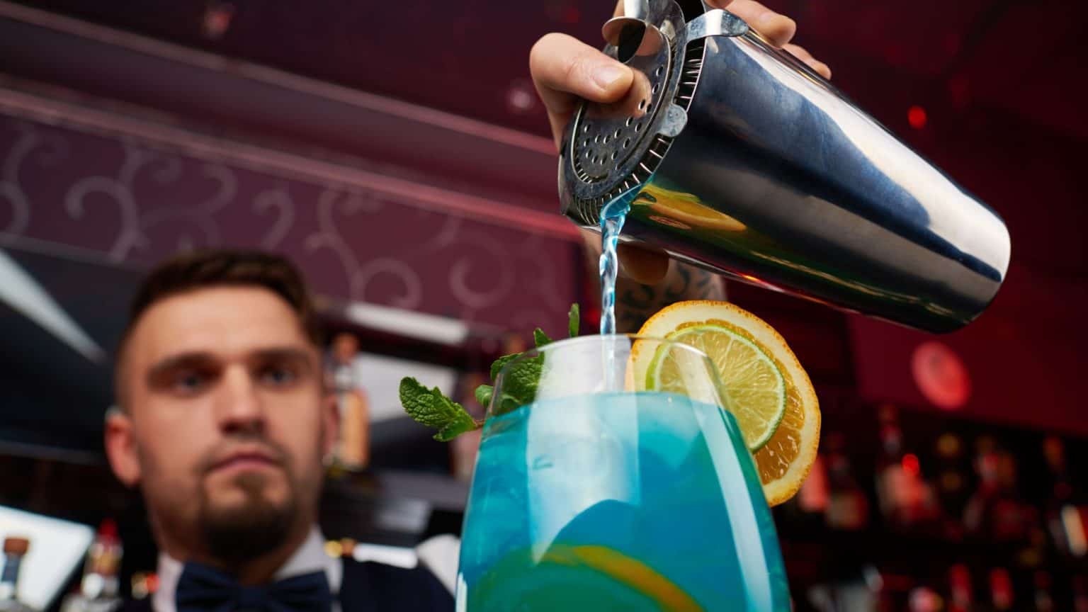 14 Colorful And Unexpected Things That Show Why Curacao Is So Hard To ...